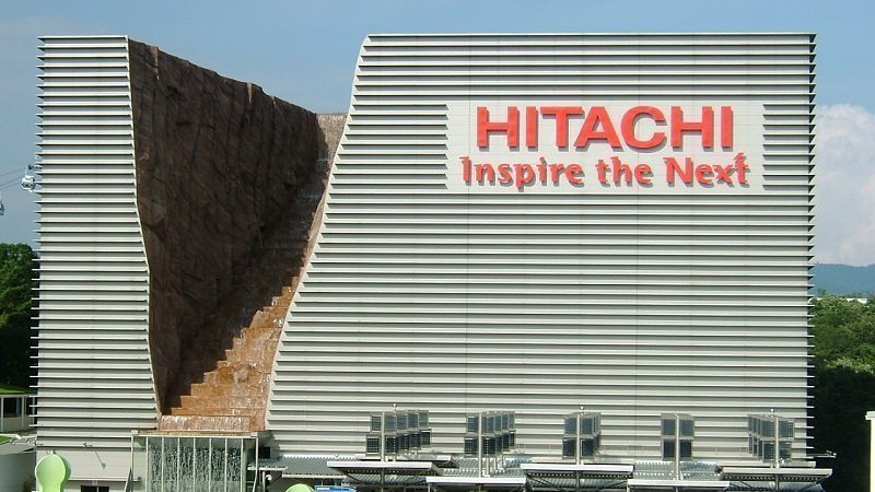 Hitachi Data Systems reshuffles top executives